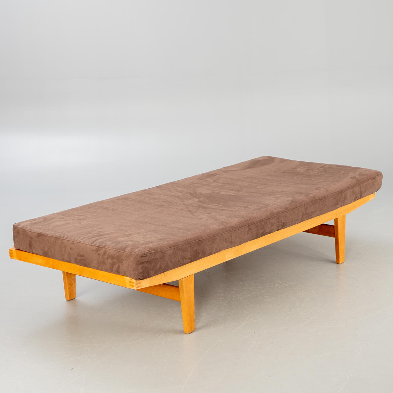 POUL M. VOLTHER. FDB. Daybed/'Model H9' daybed, Denmark, 1960s ...