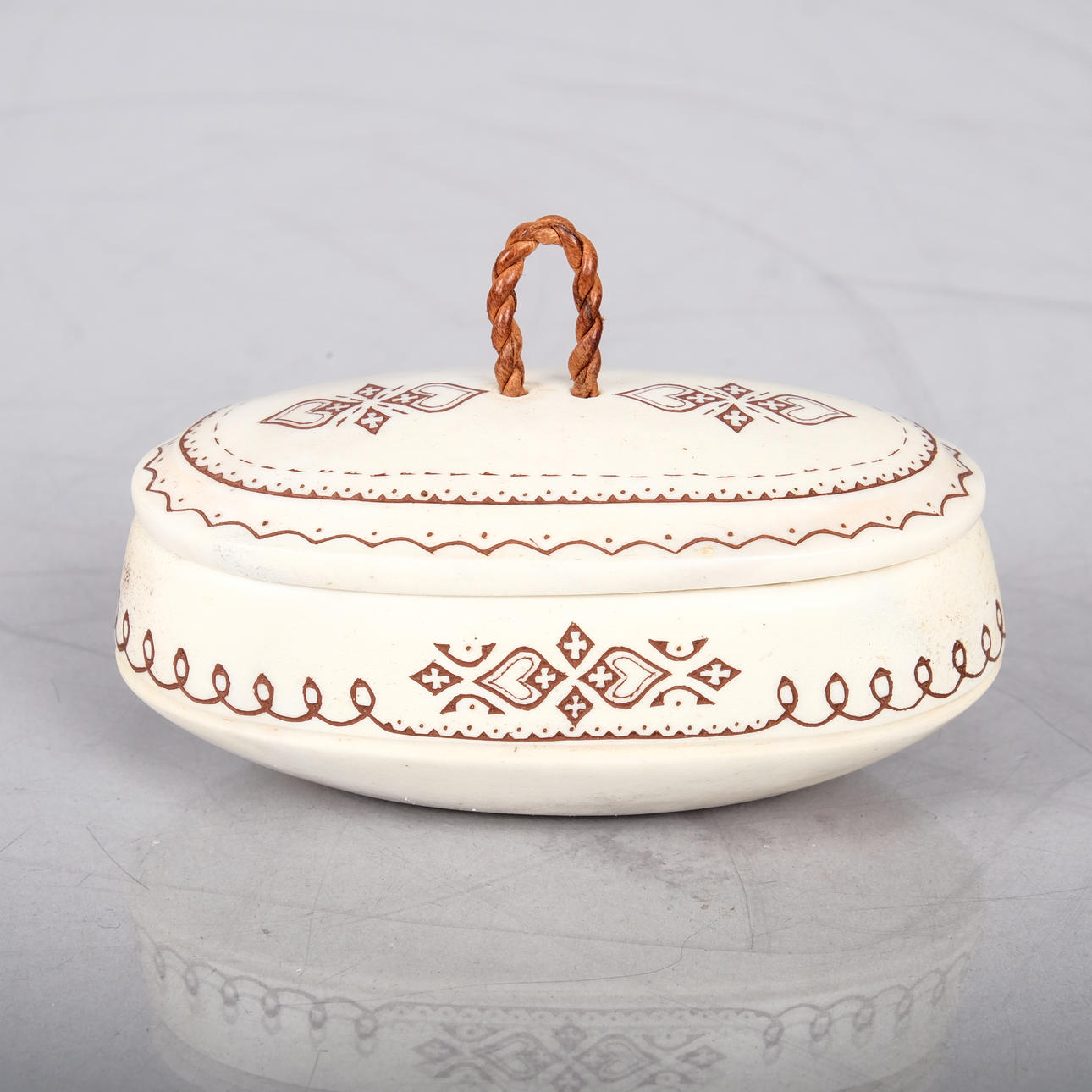 ANDERS SUNNA. Box with lid, Helhorn, Sami welded, 20th century ...