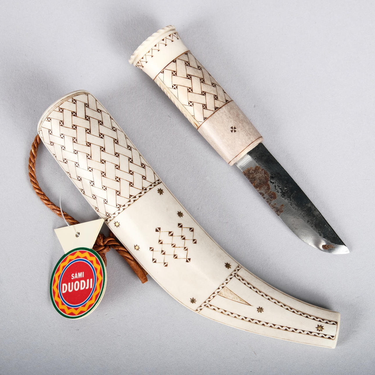 SVEN-ÅKE RISFJELL. Helhornskniv, Sameslöjd, 1986. Etnografika - Samisk ...