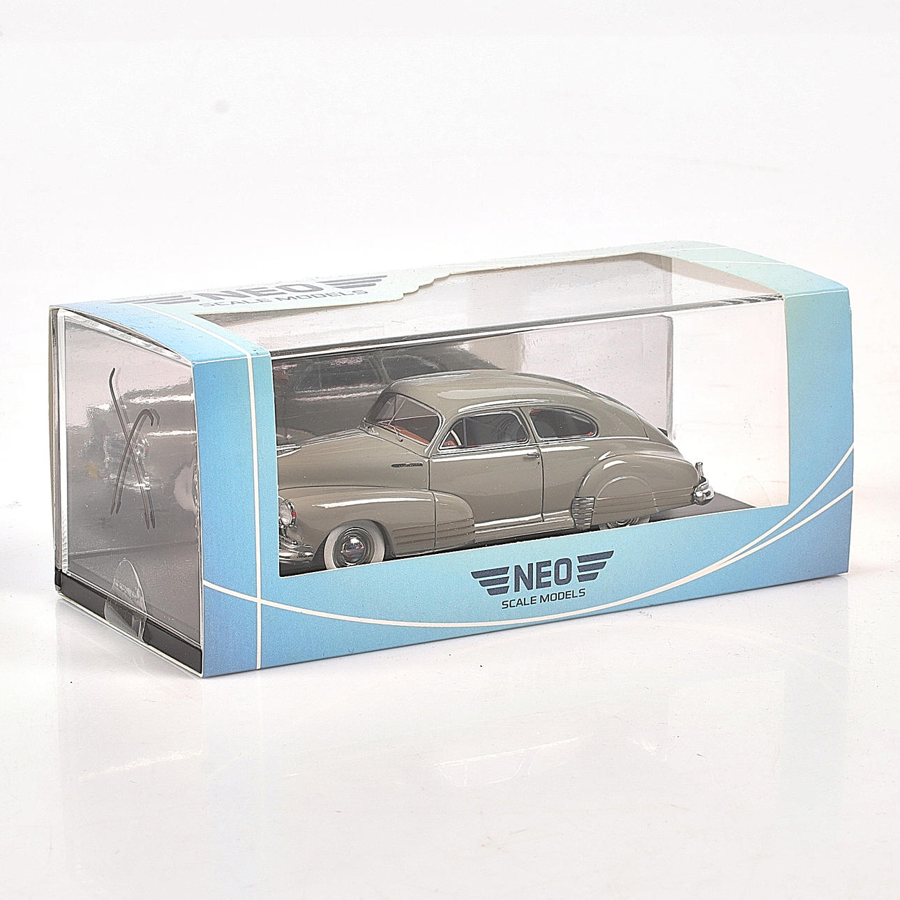 MODEL CAR, metal/resin, Chevrolet Fleetline Aerosedan, 1948, NEO, 1:43 ...