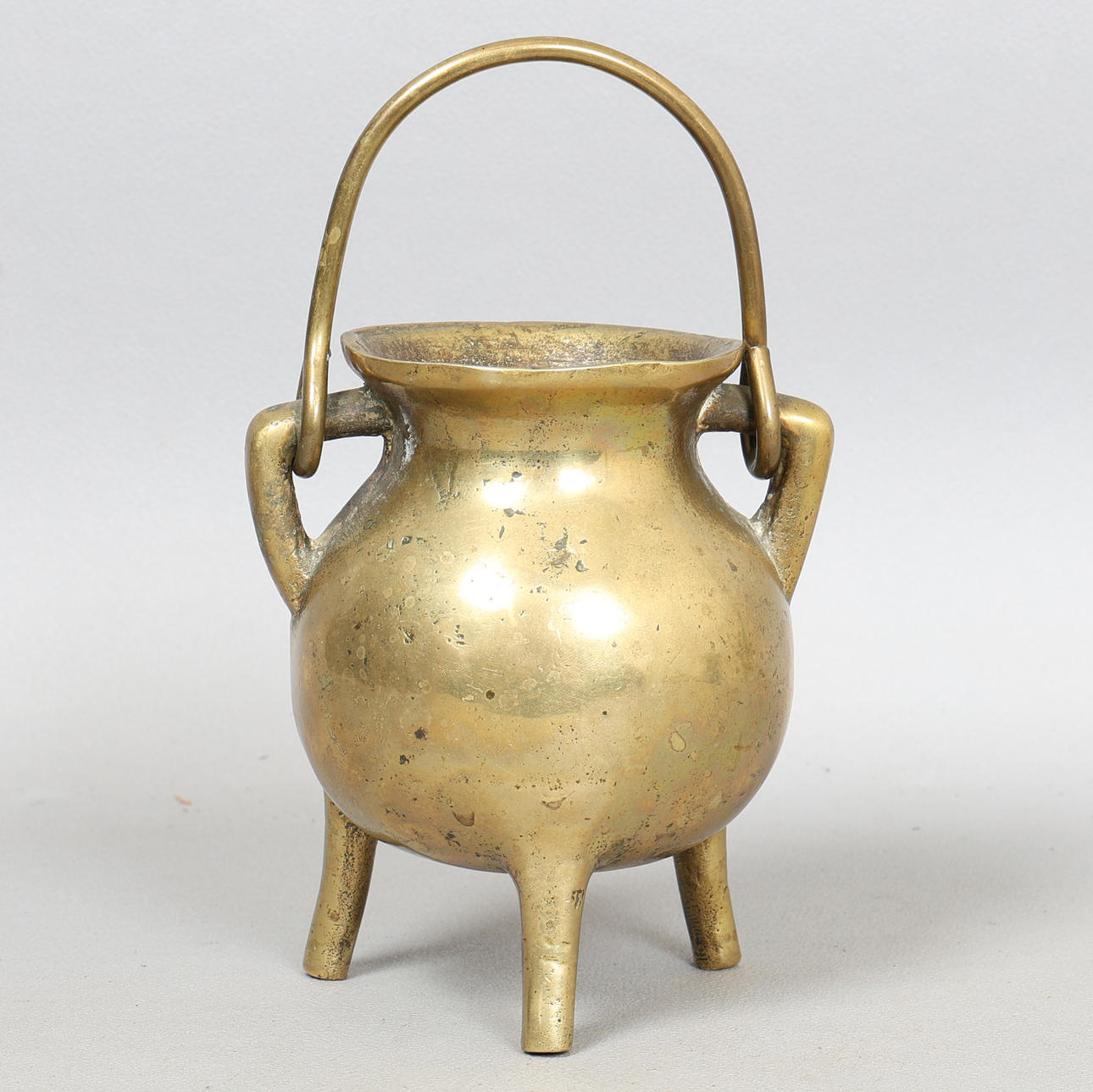 A SMALL BRASS CAULDRON. Silver & Metals - Pewter, Brass & Copper ...