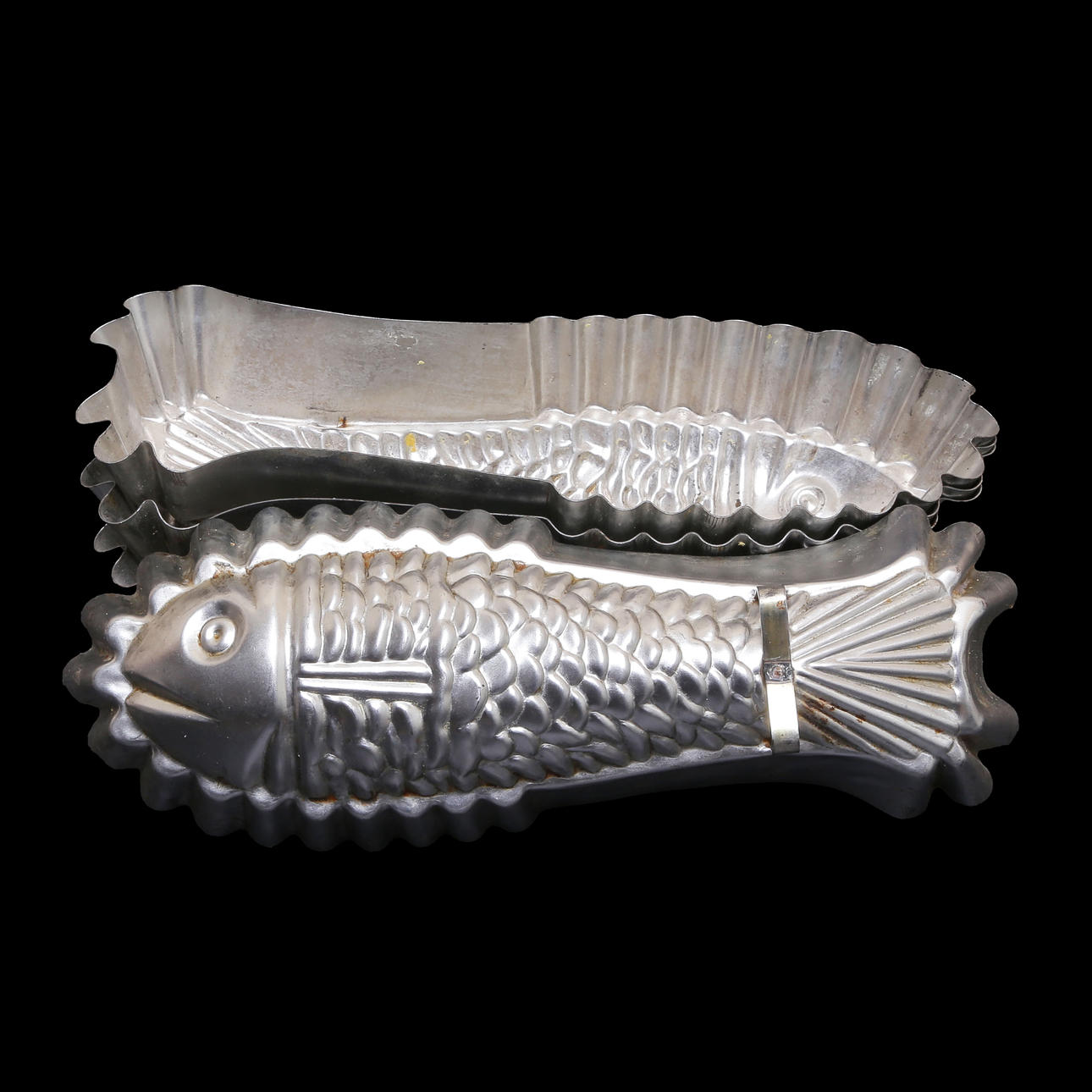 4 FISH MOLDS, PASTRY- CHOCOLATE FISH, METAL, 20TH CENTURY. Silver ...