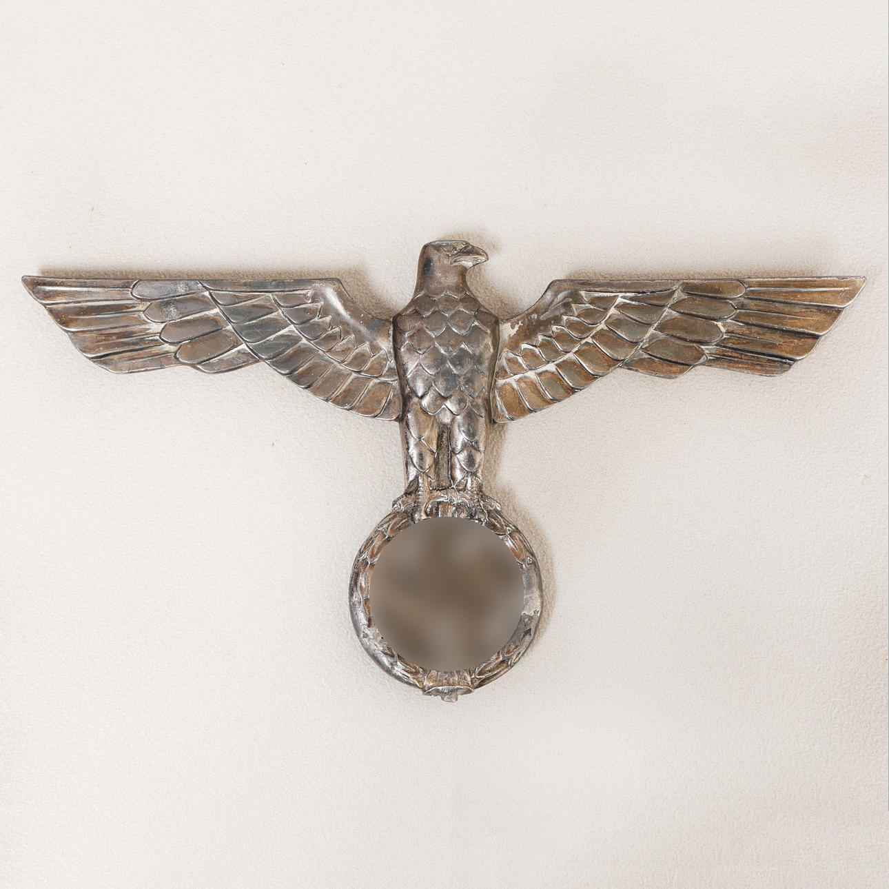 GERMAN THIRD REICH DESK TOP EAGLE. Weapons & Militaria - Other - Auctionet