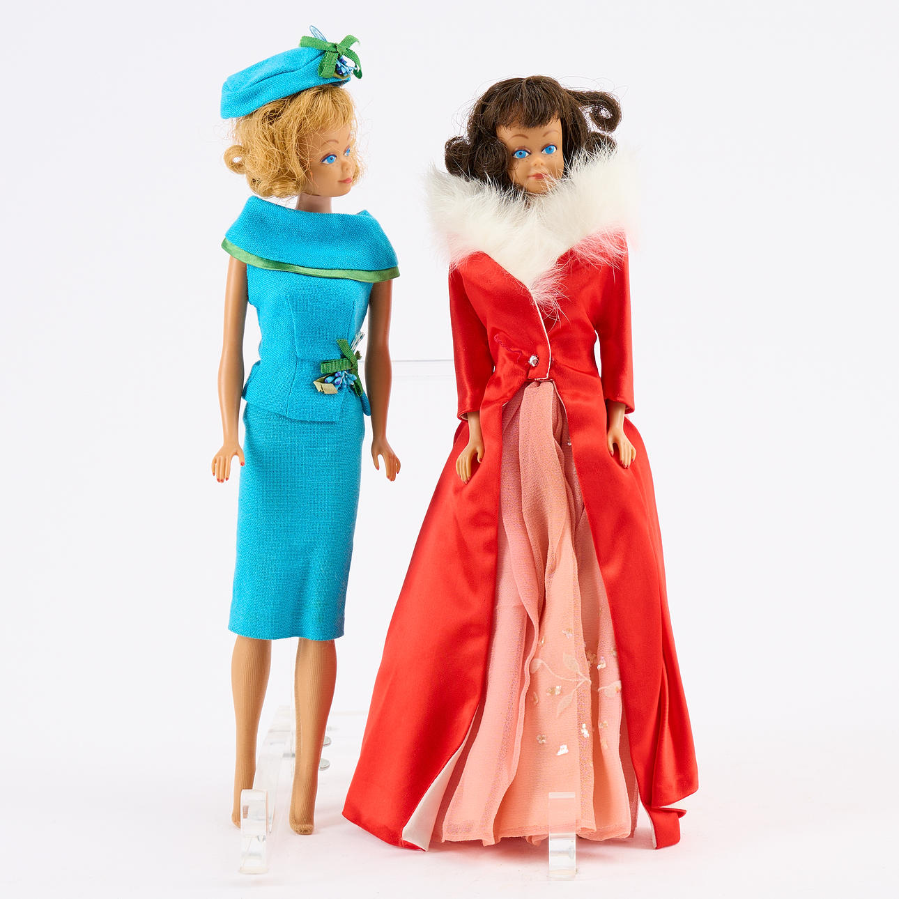 BARBIE AND HER FRIENDS, two dolls Midge, Mattel, 1960s. Toys - Dolls ...