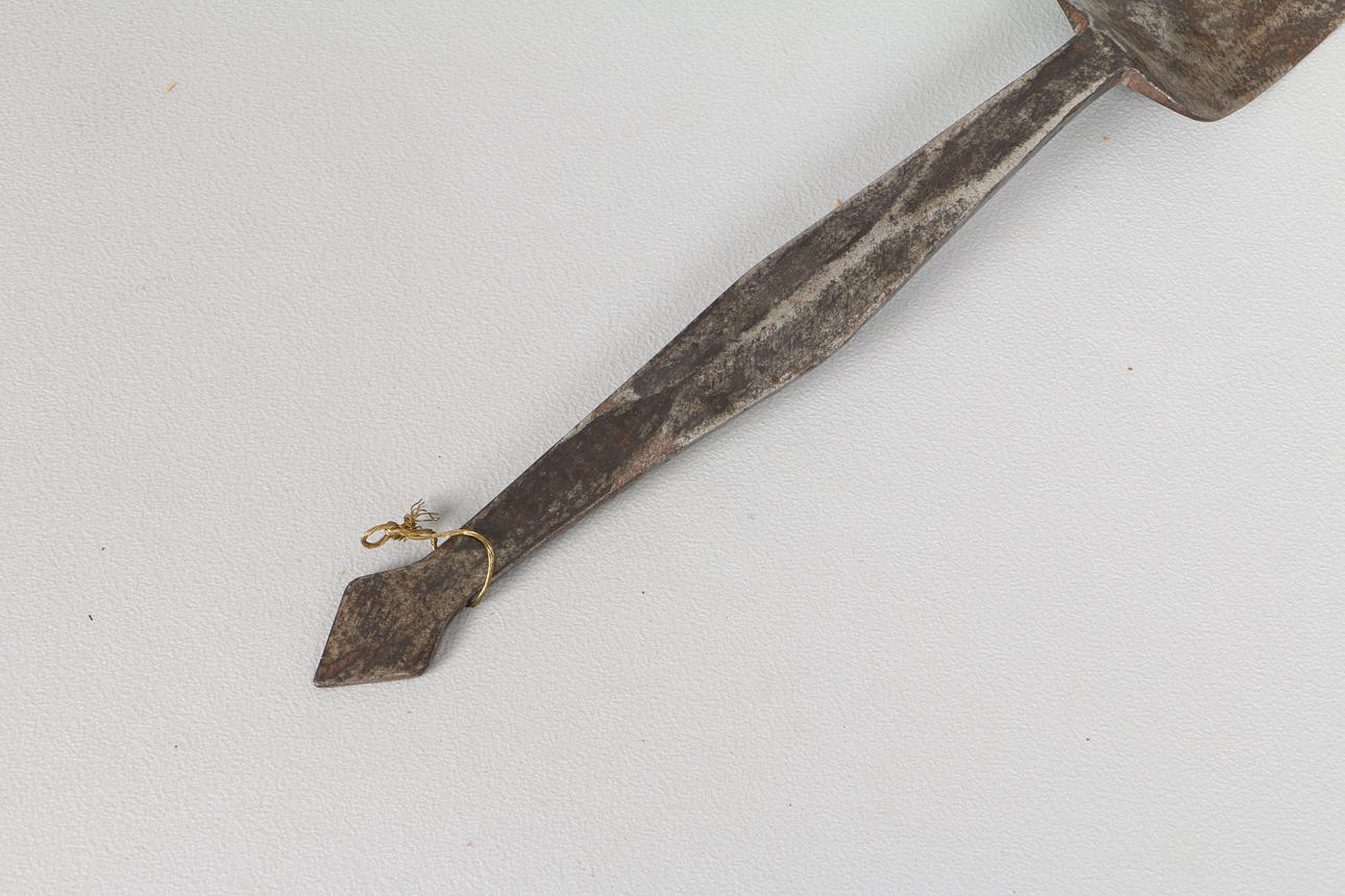 18TH CENTURY STEEL POTATO RAKE. Silver & Metals - Other metals - Auctionet