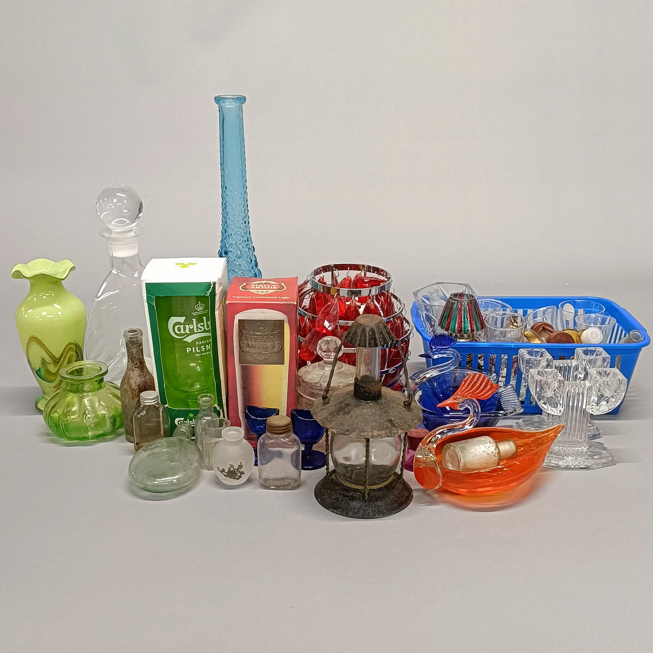MIXED GLASS ITEMS. Glass - Other - Auctionet