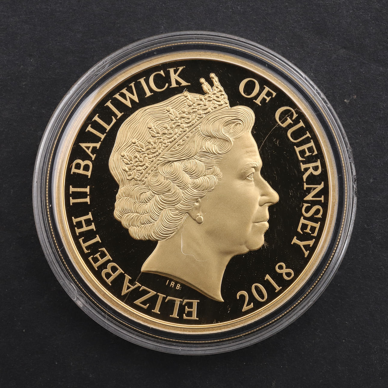 ELIZABETH II GUERNSEY 5 PUNNAN KULTAKÄYTTÖINEN ”R.A.F. SATAVUOTIAS 2018 ...