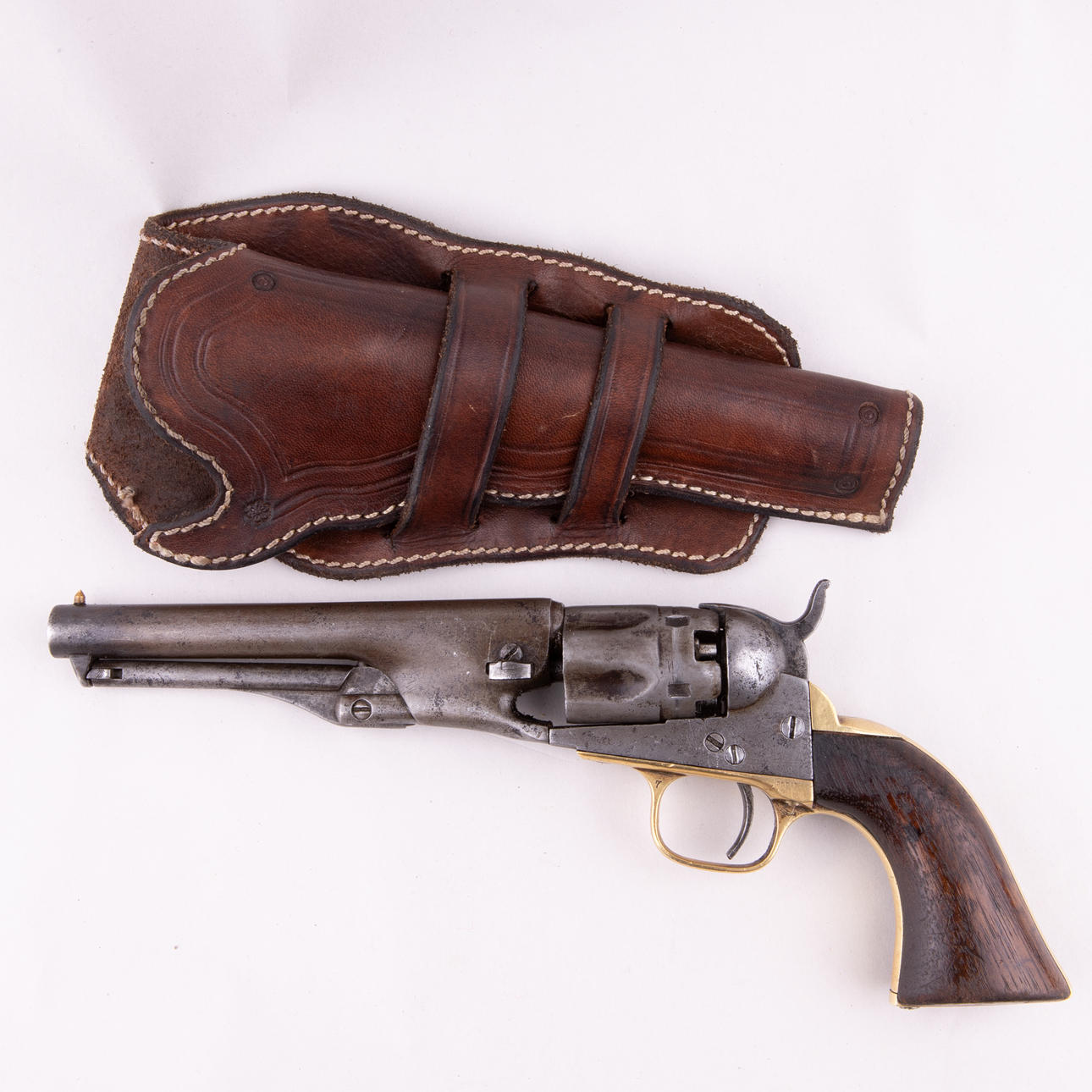 Un revólver modelo Colt 1862 Police, Estados Unidos, siglo XIX. Armas y ...