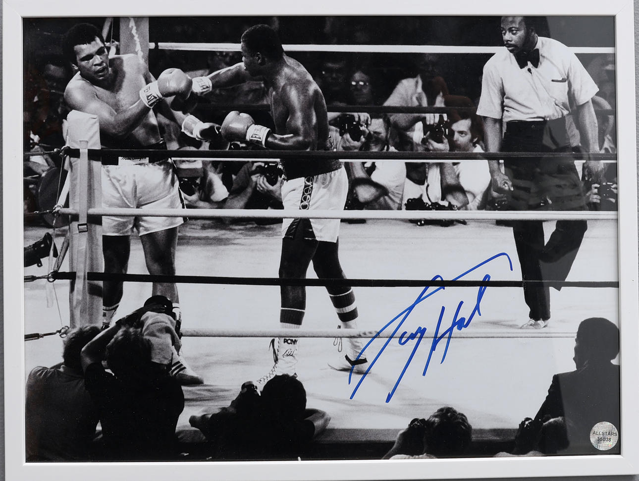 AUTOGRAPH. LARRY HOLMES (1949-) AMERICAN HEAVYWEIGHT WORLD CHAMPION ...
