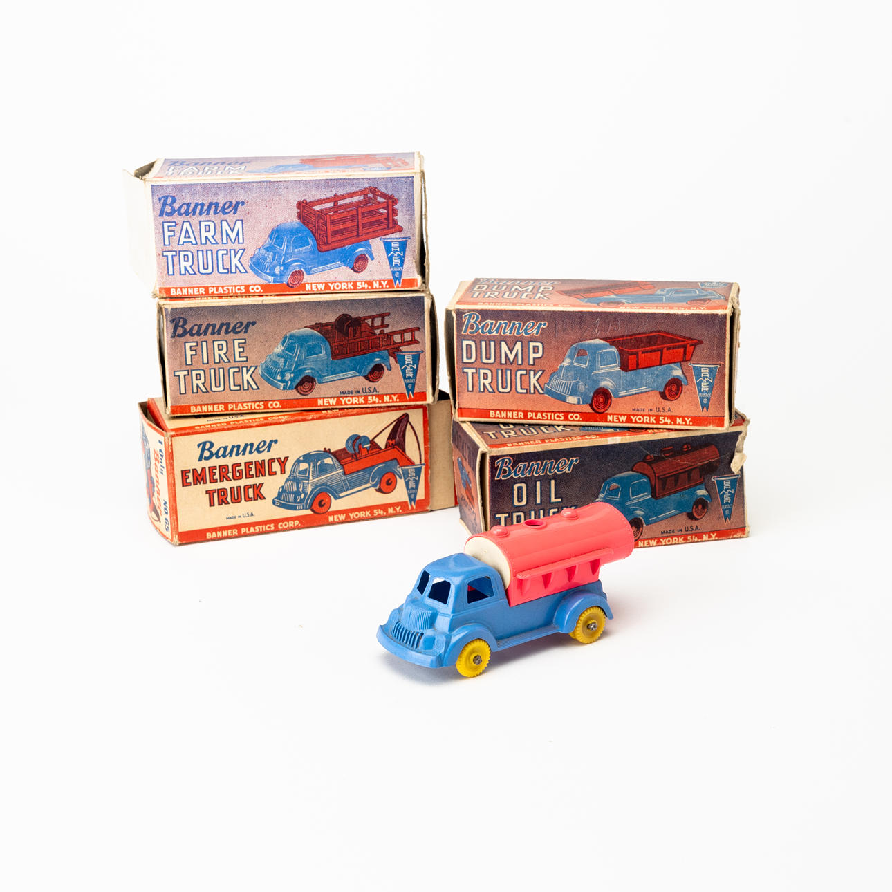 BILAR, 5 st, Banner Plastics Corp. USA, 1950-tal. Originalförpackningar ...