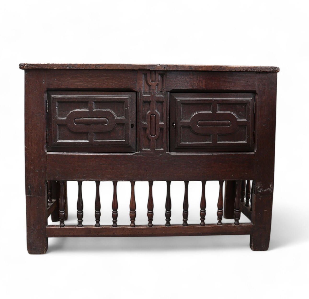 Spanish cabinet in carved oak, 18th Century. Furniture - Chests of ...