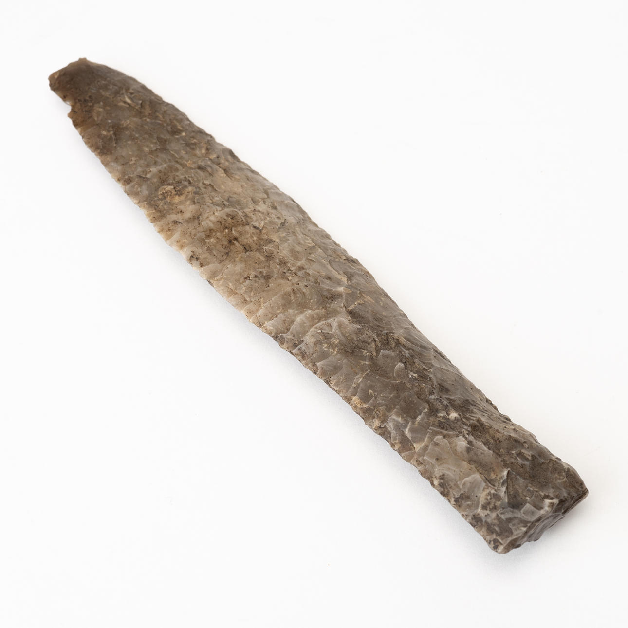 A flint dagger, Late Neolithic c. 2300 BC - 1700 BC. Weapons ...