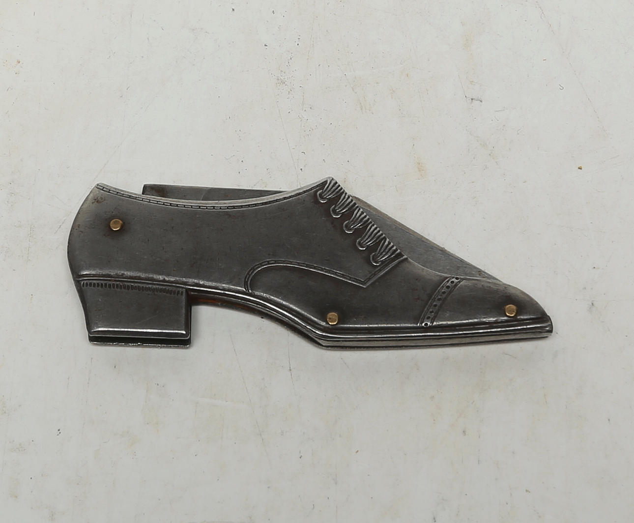 POCKET KNIFE, in the form of shoes. Solingen, circa 1900. Weapons ...