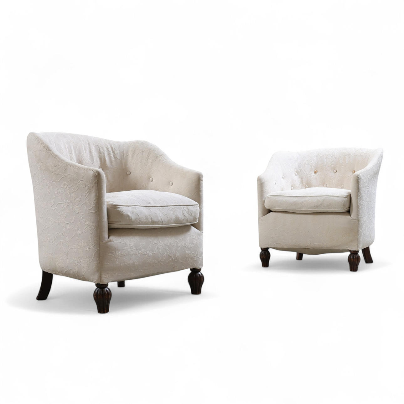 FÅTÖLJER, 1 par, skulpterad rygg, Swedish Modern, 1940-tal. Möbler ...