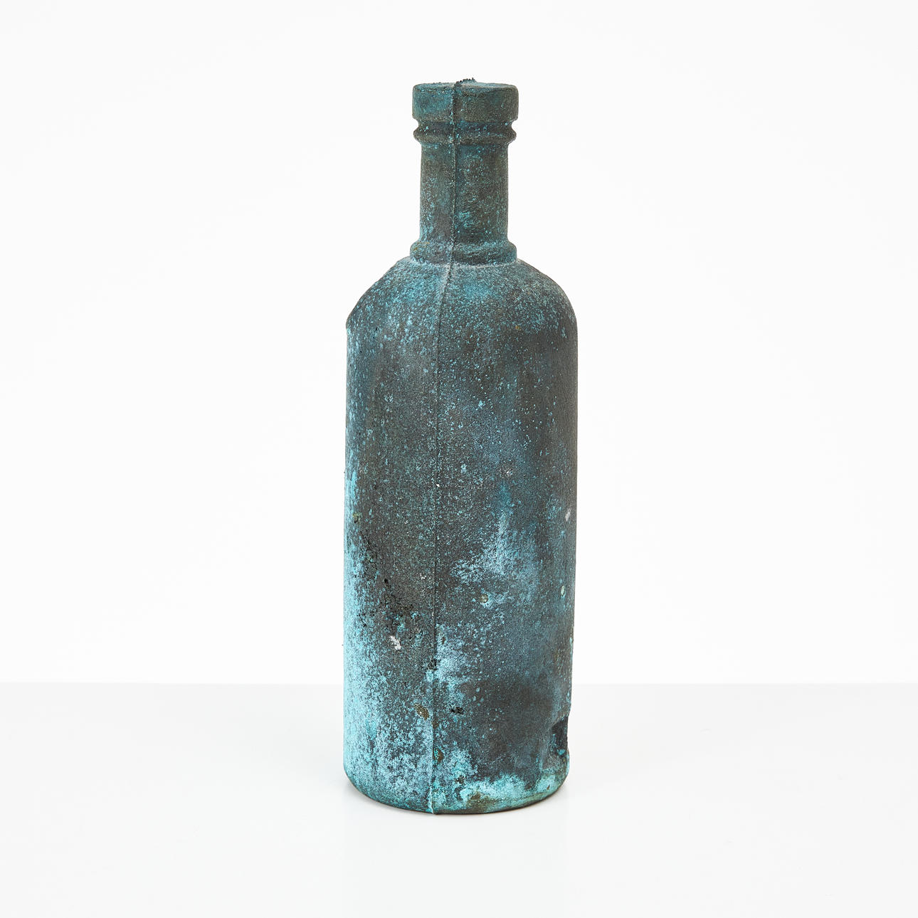 BO ANDERSSON (1946). “Absolut Art”, cast iron sculpture in the form of ...