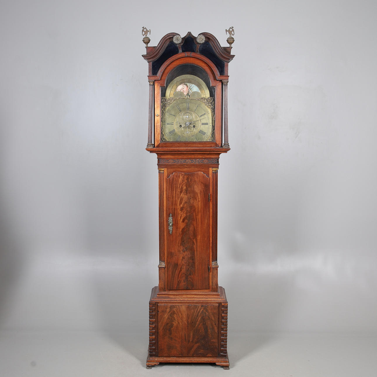 AN EARLY 19TH CENTURY MAHOGANY LONGCASE CLOCK BY RICHARD HAMPSON ...