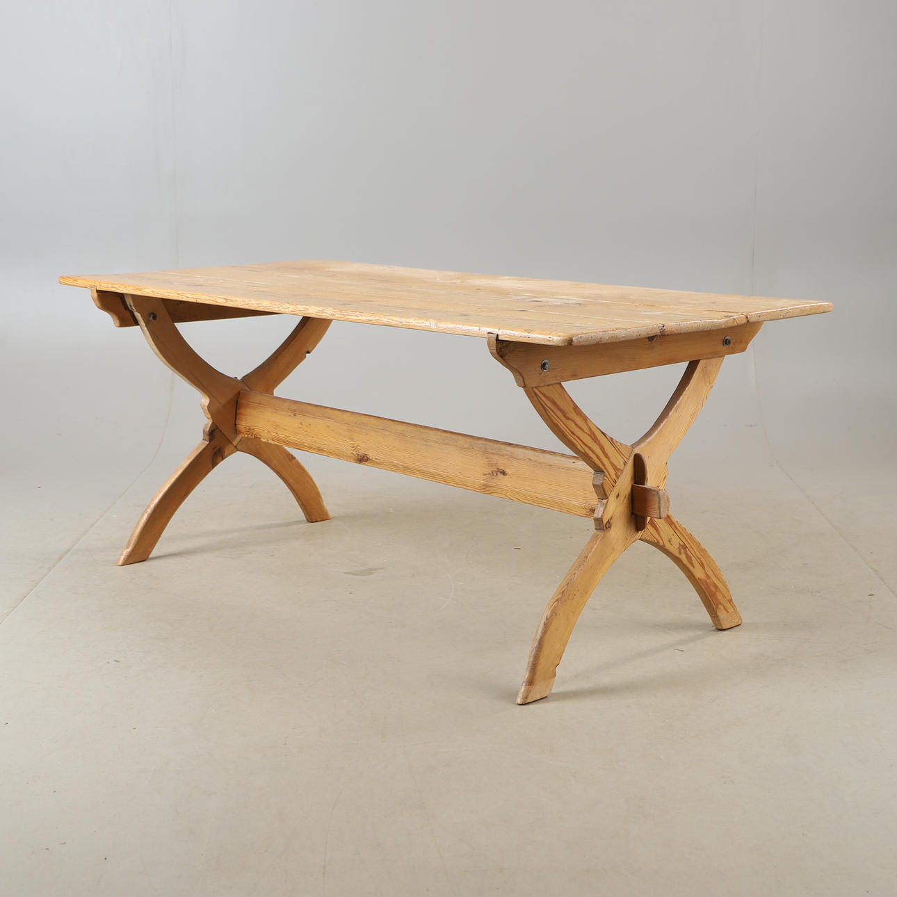 BOCKBORD, furu, 1800-tal. Möbler - Bord - Auctionet