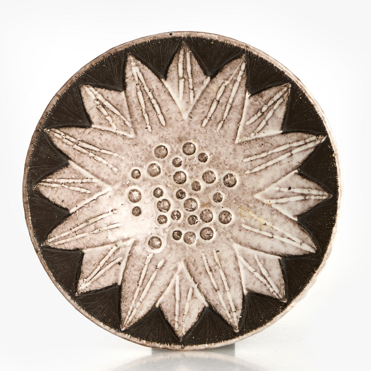 ANNA-LISA THOMSON. A bowl, “Paprika”, Upsala Ekeby, in production 1948 ...