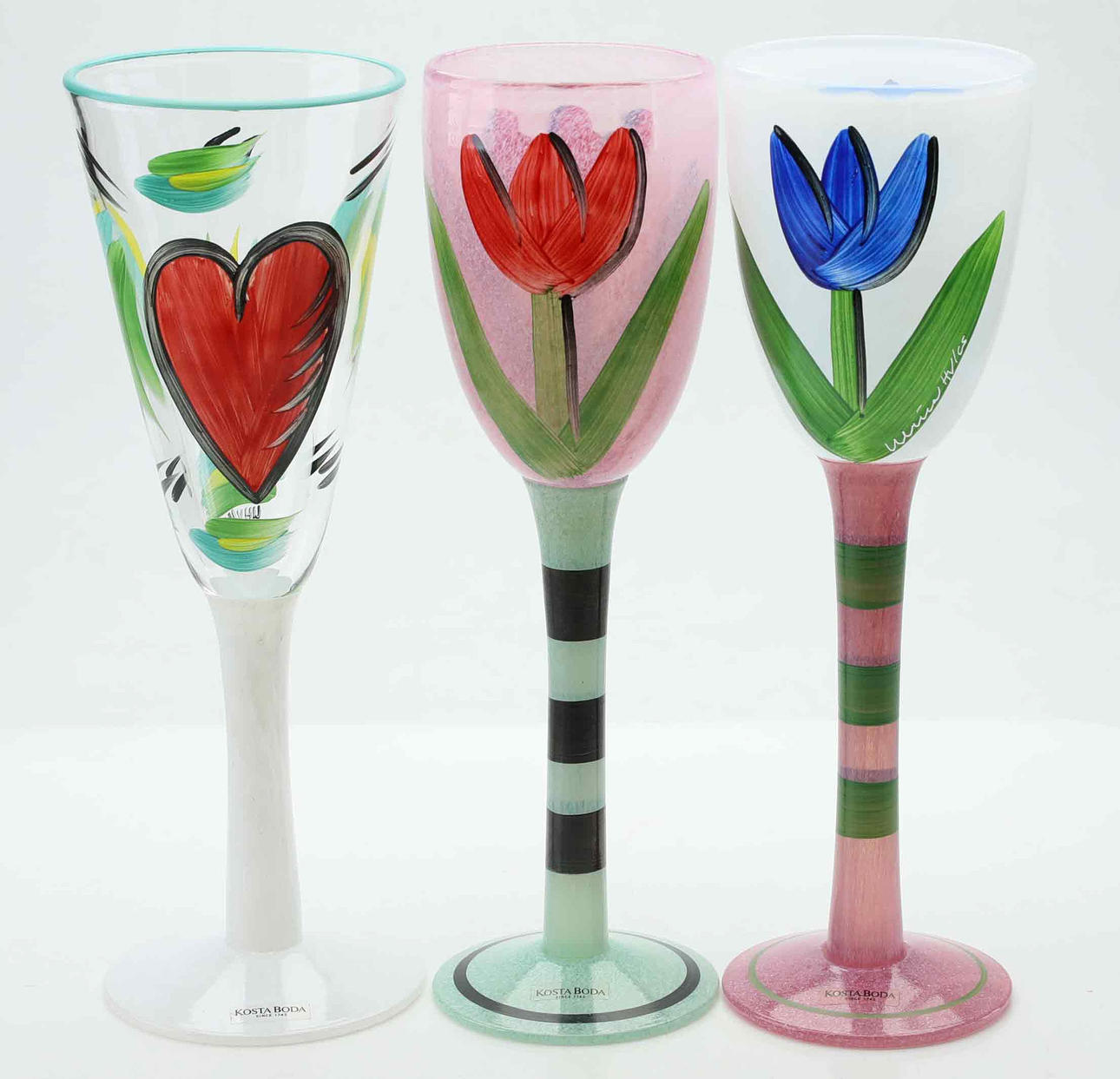 ULRIKA HYDMAN VALLIEN. A set of 3 glasses, “Tulip” and “Heart”, signed ...