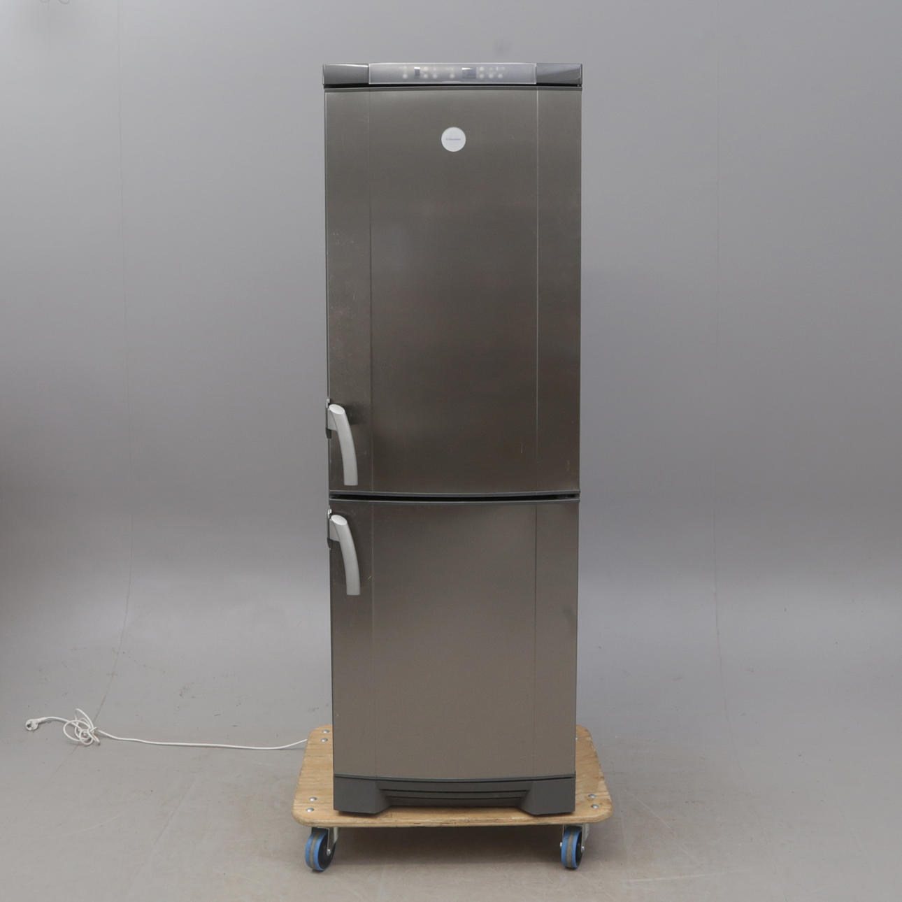 FRIDGE/FREEZER, Electrolux. Furniture - Other - Auctionet
