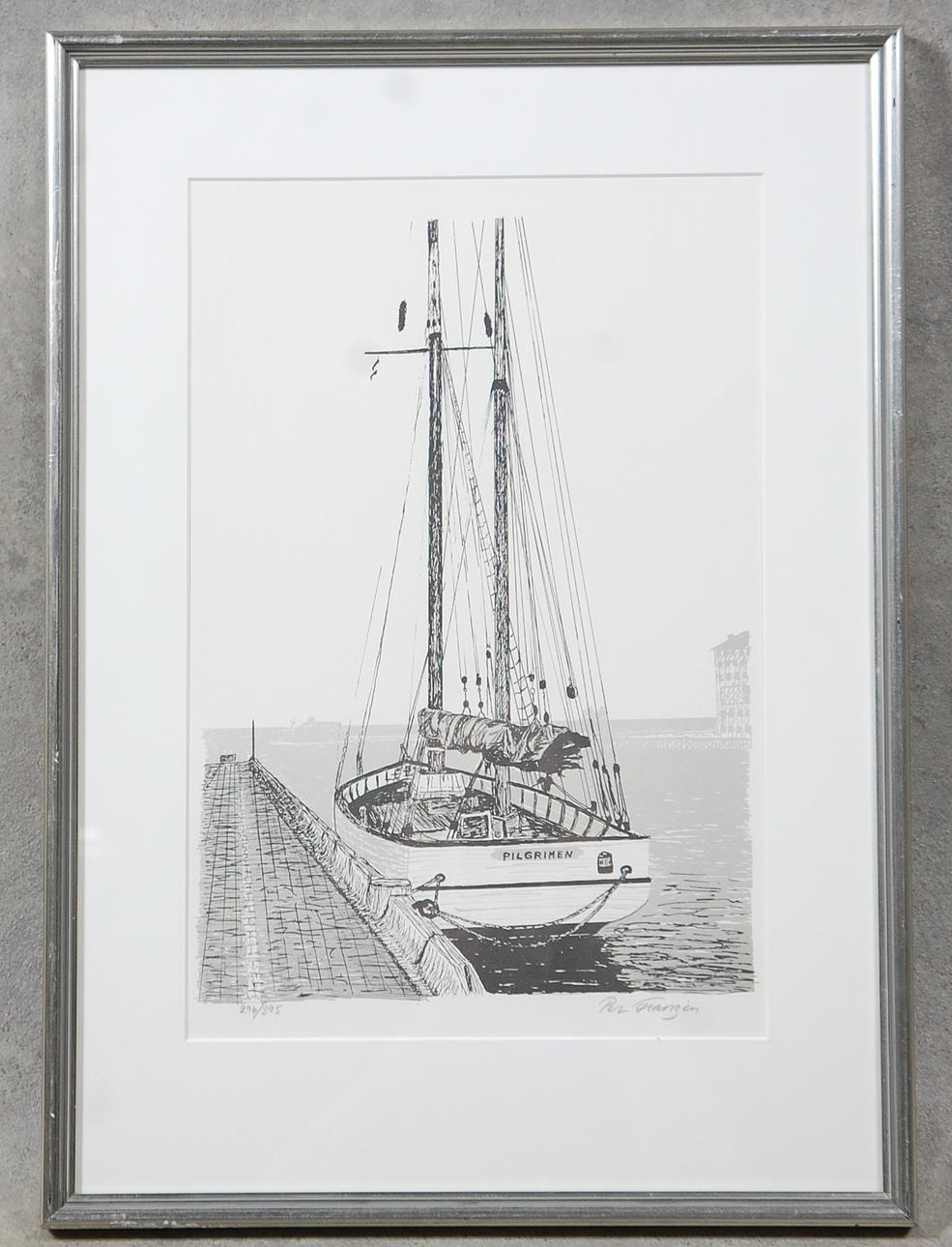 PER FRANZÉN. färlitografi," Segelbåt vid kaj " signerad numrerad 296/ ...