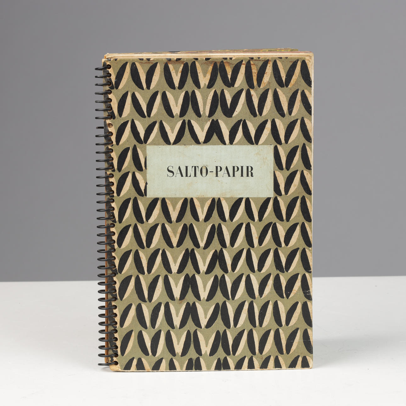 AXEL SALTO. “Salto-Papir”, book with 45 lithographic pages designed by ...