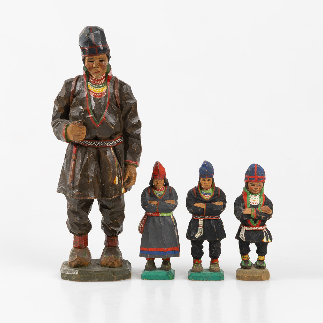 TORBORG LINDBERG / LARS ENARSSON. Figurines, 4 pieces, cut and painted ...