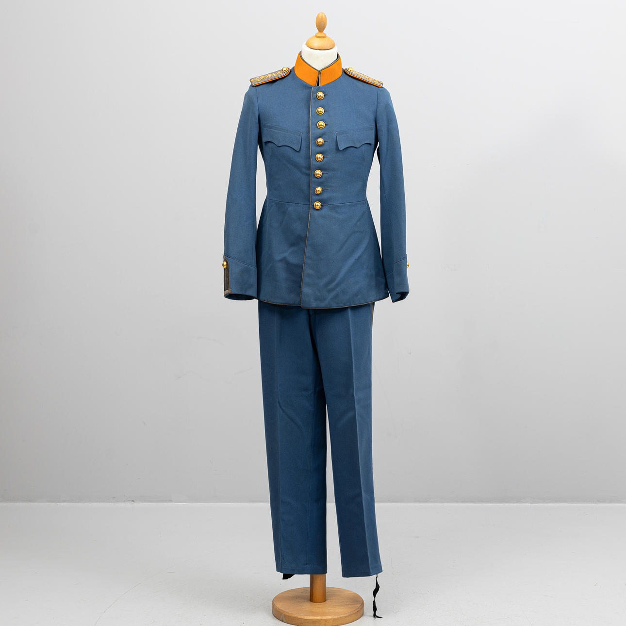 UNIFORM, m/1895, Norrlands Dragonregemente. Vapen & Militaria ...