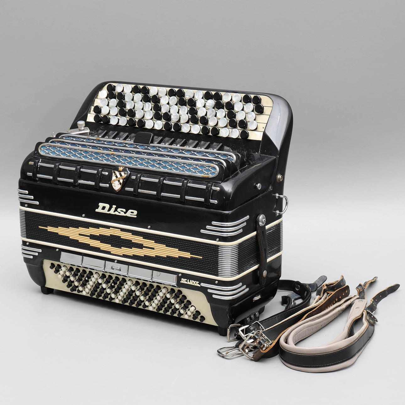 Accordion, in bag, Dise Deluxe. Collectables - Musical instruments ...