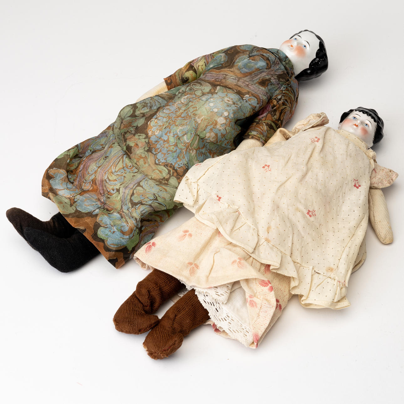 GIRL DOLLS 2 pcs with china porcelain heads, sculpted black hairstyles ...