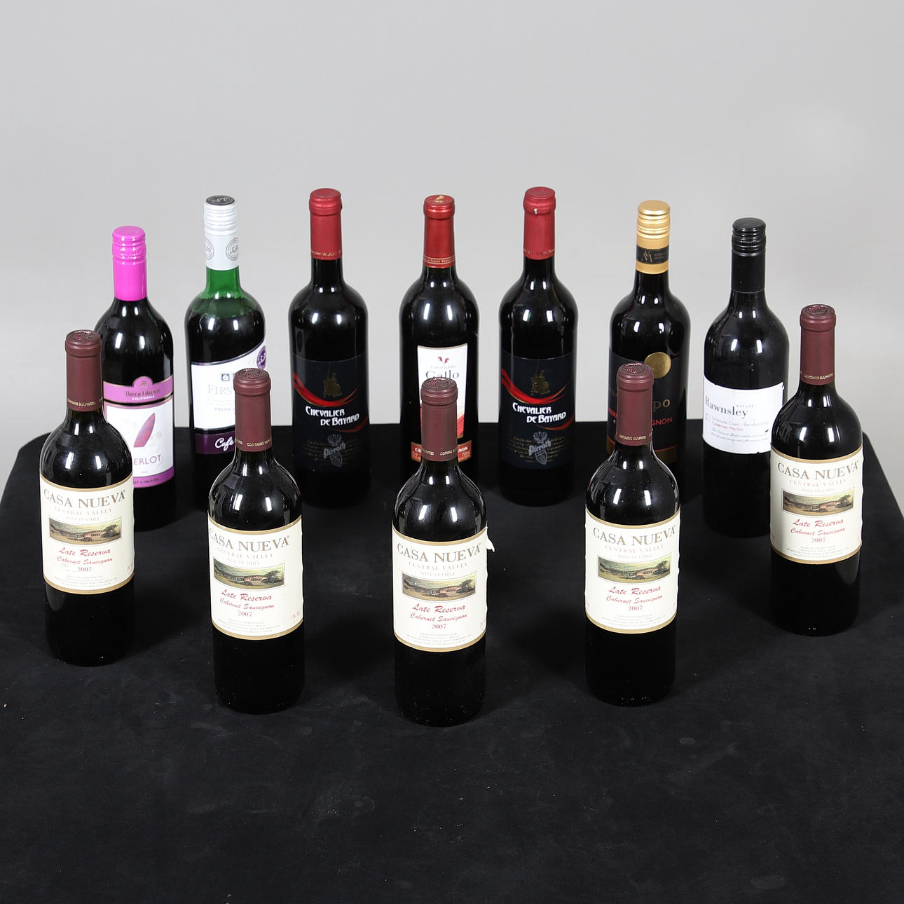 A COLLECTION OF TWELVE BOTTLES OF VARIOUS RED WINE. Wine, Port ...