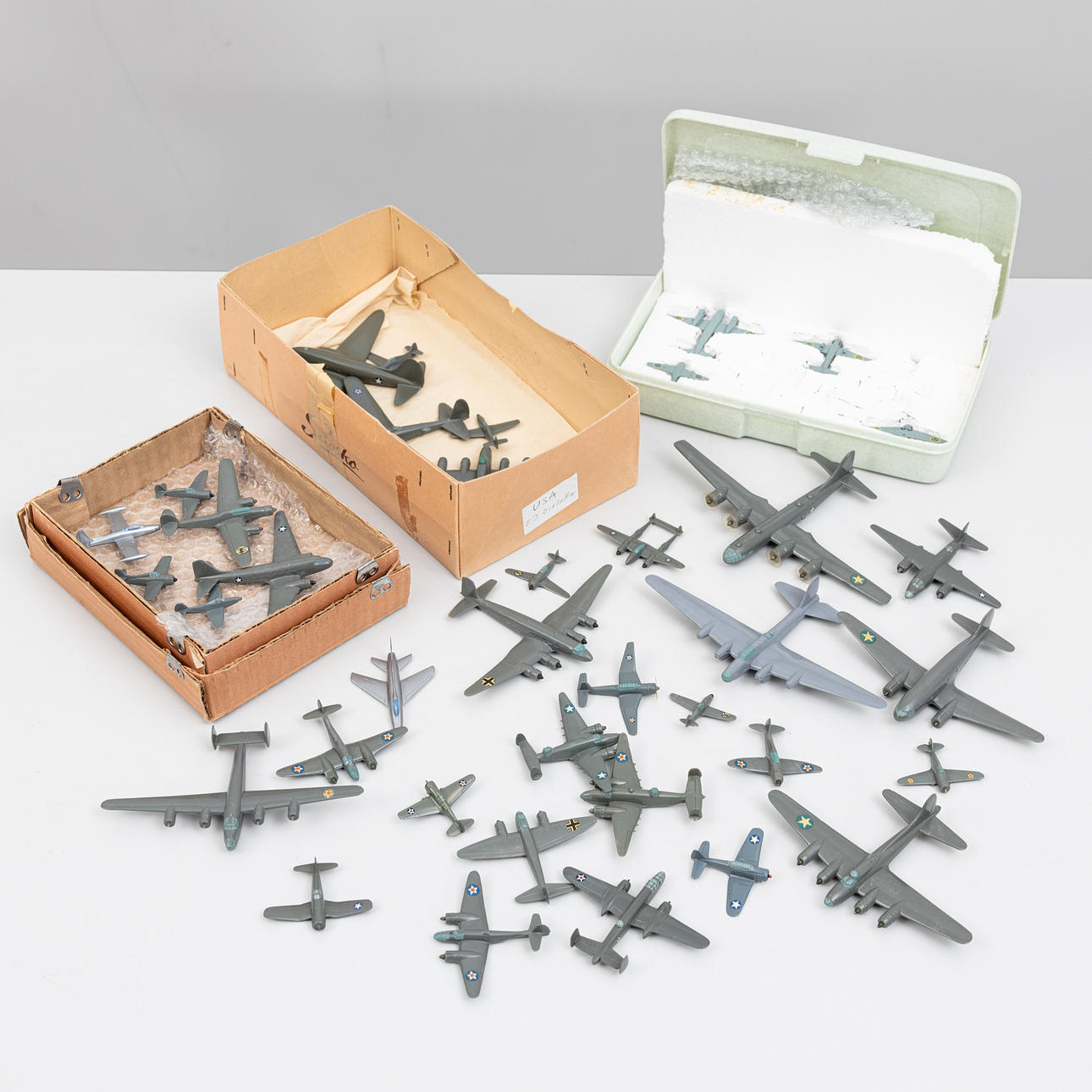 WIKING mostly, aircraft models, including Sweden, USA, Italy and ...