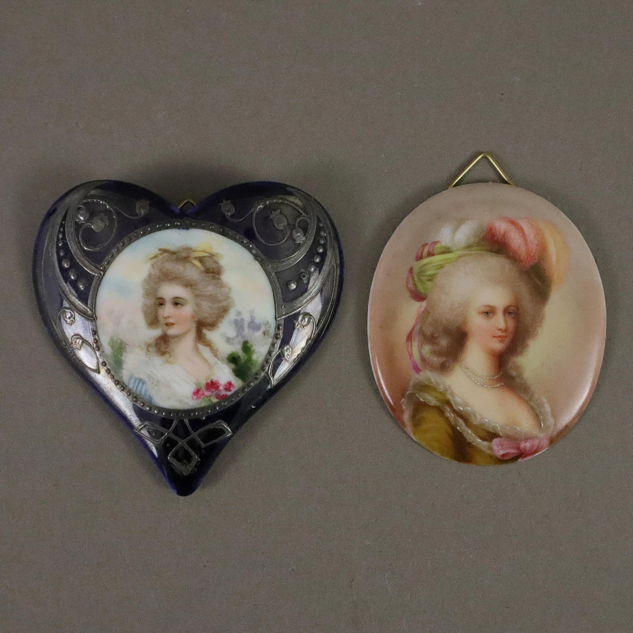 - 2 MINIATURE PORTRAITS, porcelain, Marie-Antoinette/portrait of a ...