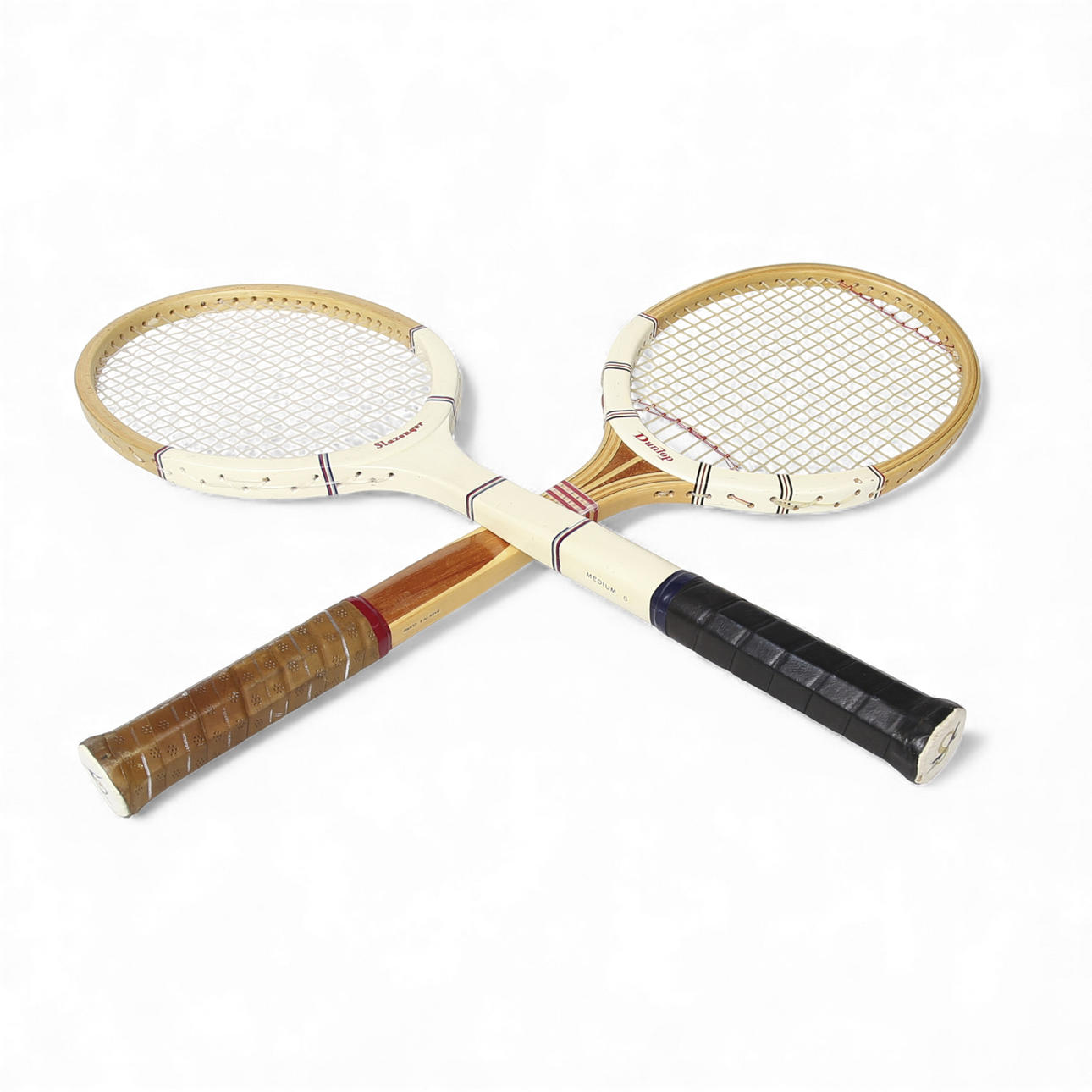 TENNISRACK, 2 st., trä, Dunlop och Slazenger, 1900-talets sista ...