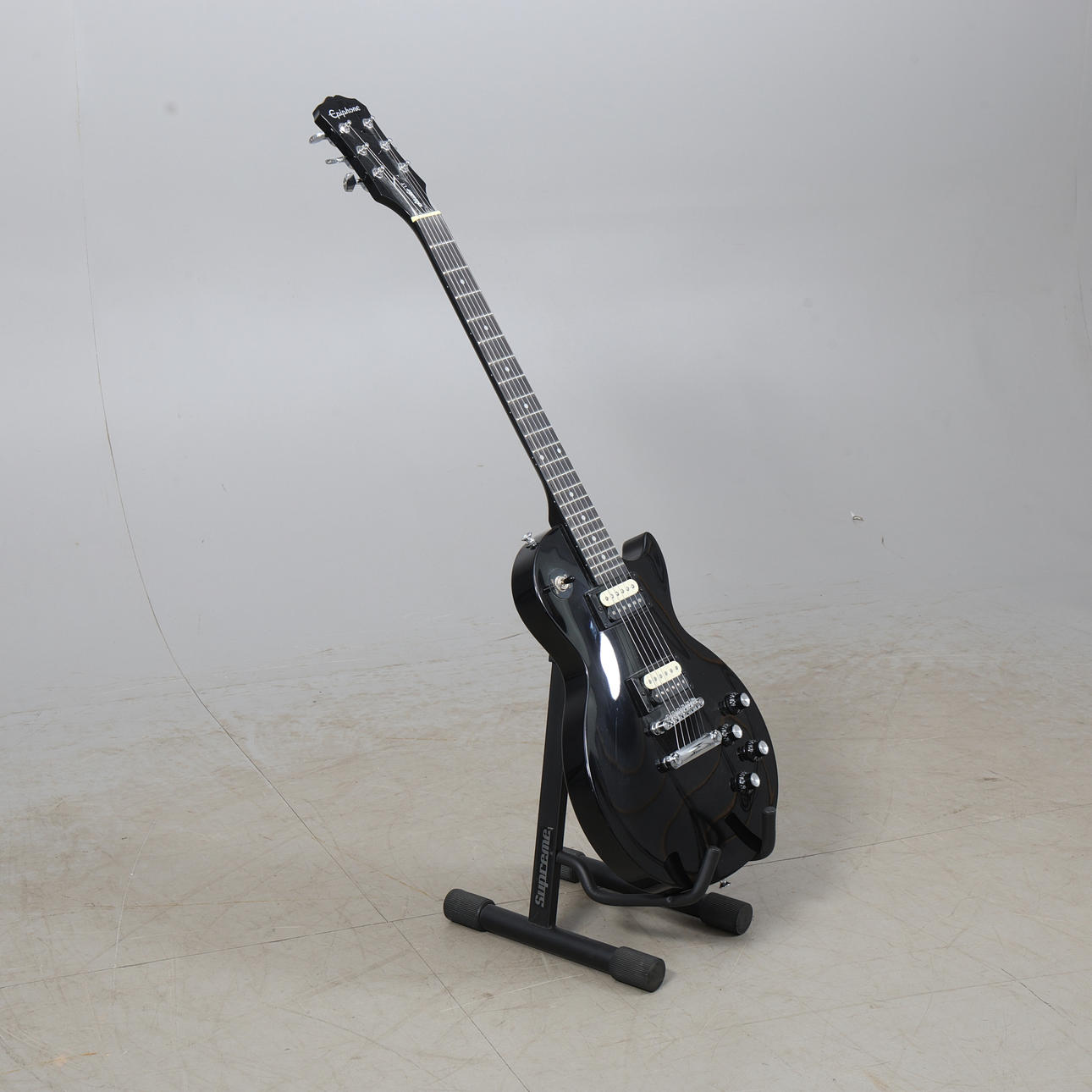 ELGITARR, Epiphone studio LT samt stativ, kina. Samlarföremål ...