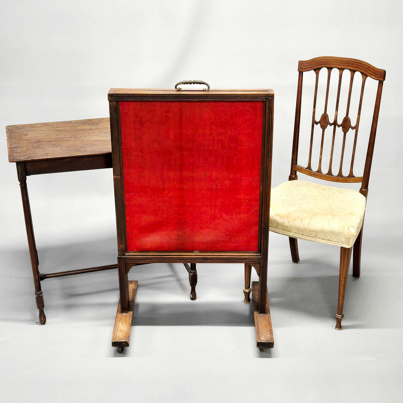 18TH CENTURY MAHOGANY FIRE SCREEN AND TABLE. Furniture - Other - Auctionet