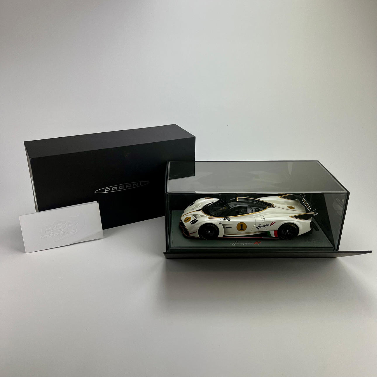 BILMODELL, skala 1/18, Pagani, Huayra R, BBR models, Italien, limited ...