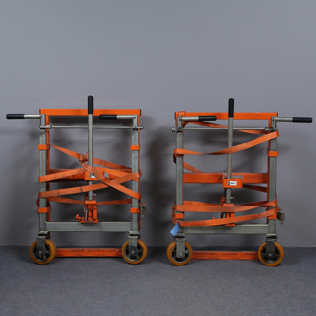 HYDRAULIC LIFT, HYDRALIC AIR TROLLEYS (1800 KG) FIXED TENSION STRAPS ...