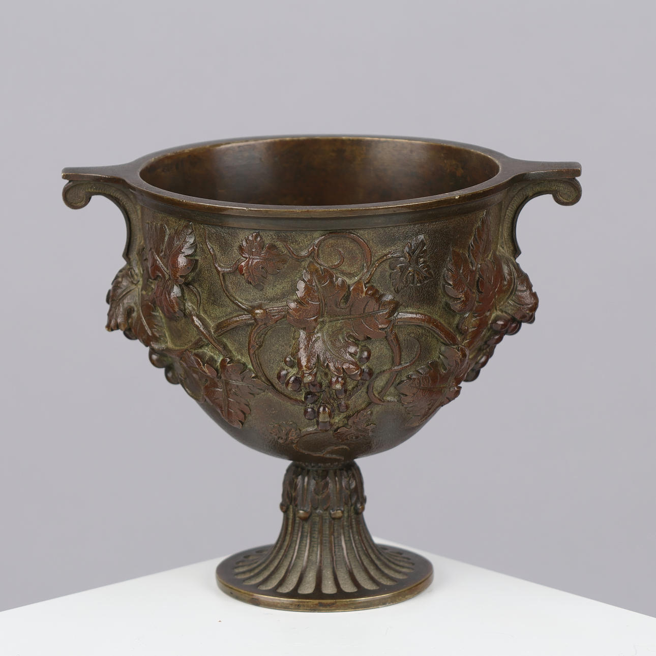 Brons vinbägare i romersk stil, 1800-tal. Silver & Metall - Tenn ...