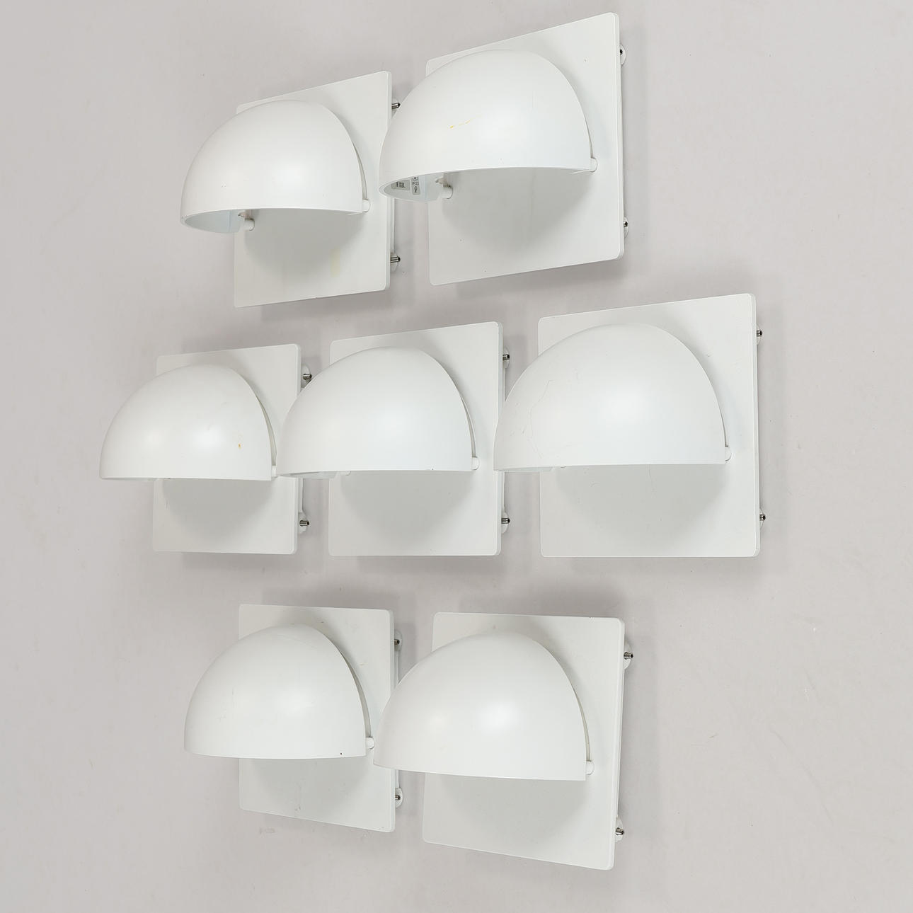 ALFRED HOMANN (1948-2022). Louis Poulsen wall lamps M2 in white ...