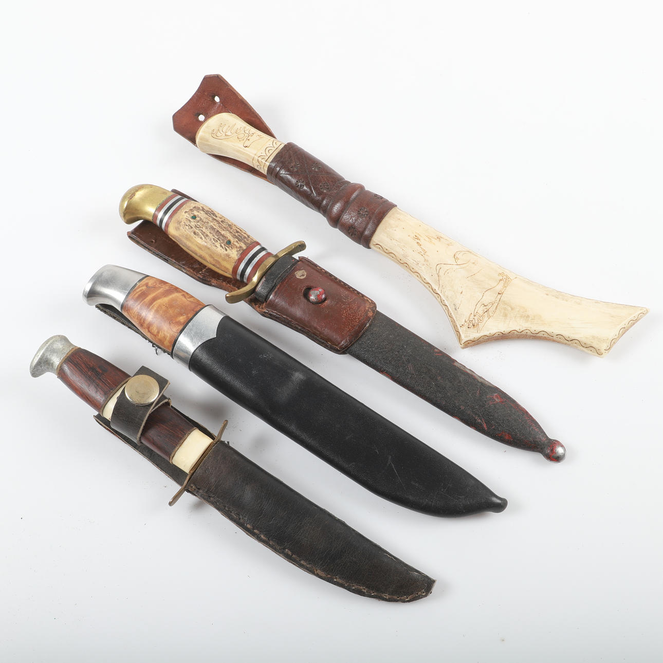 KNIVAR, 5 stycken, bl.a. Samearbete. Vapen & Militaria - Blankvapen ...