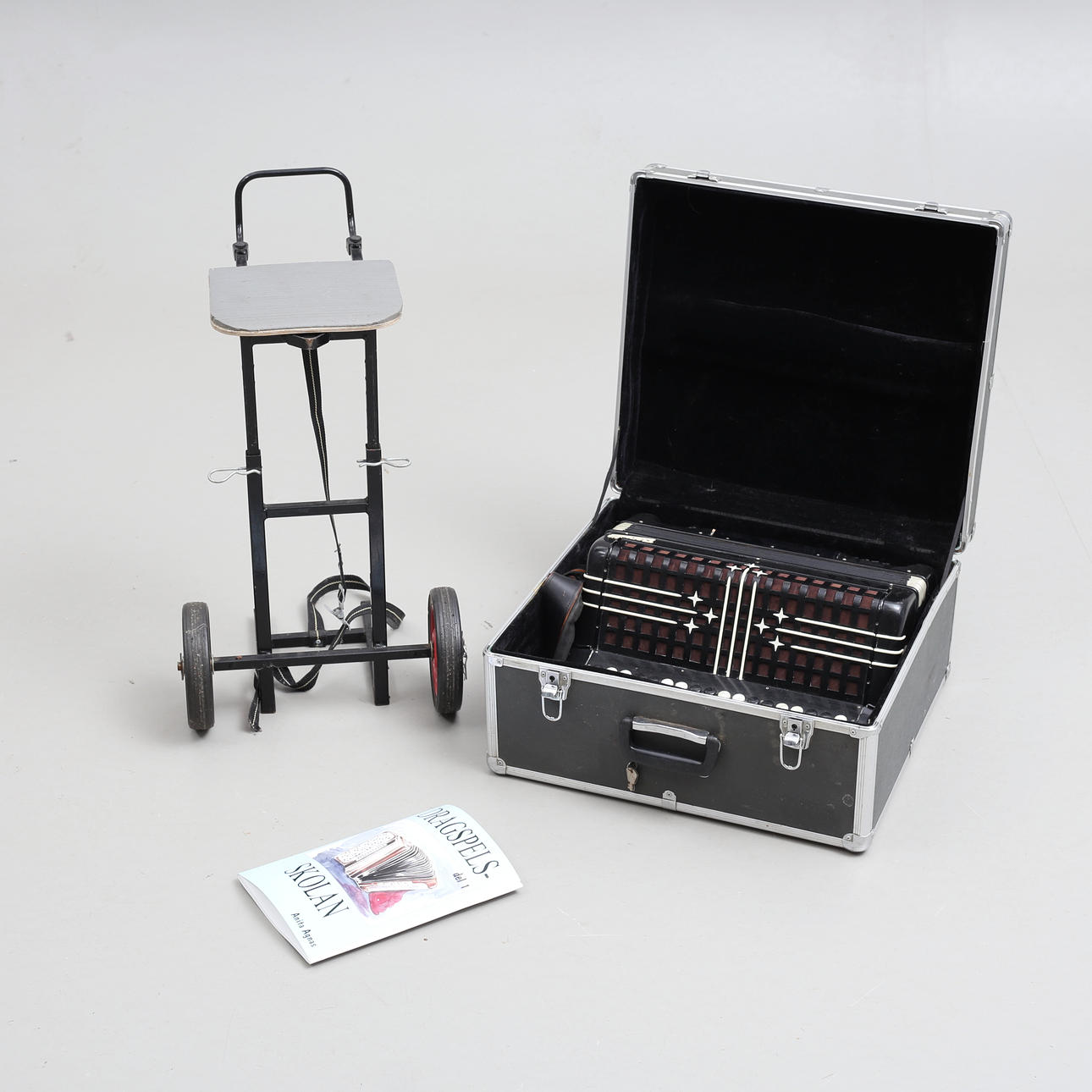 BUTTON ACCORDION, Bengts with bag and trolley. Collectables - Musical ...
