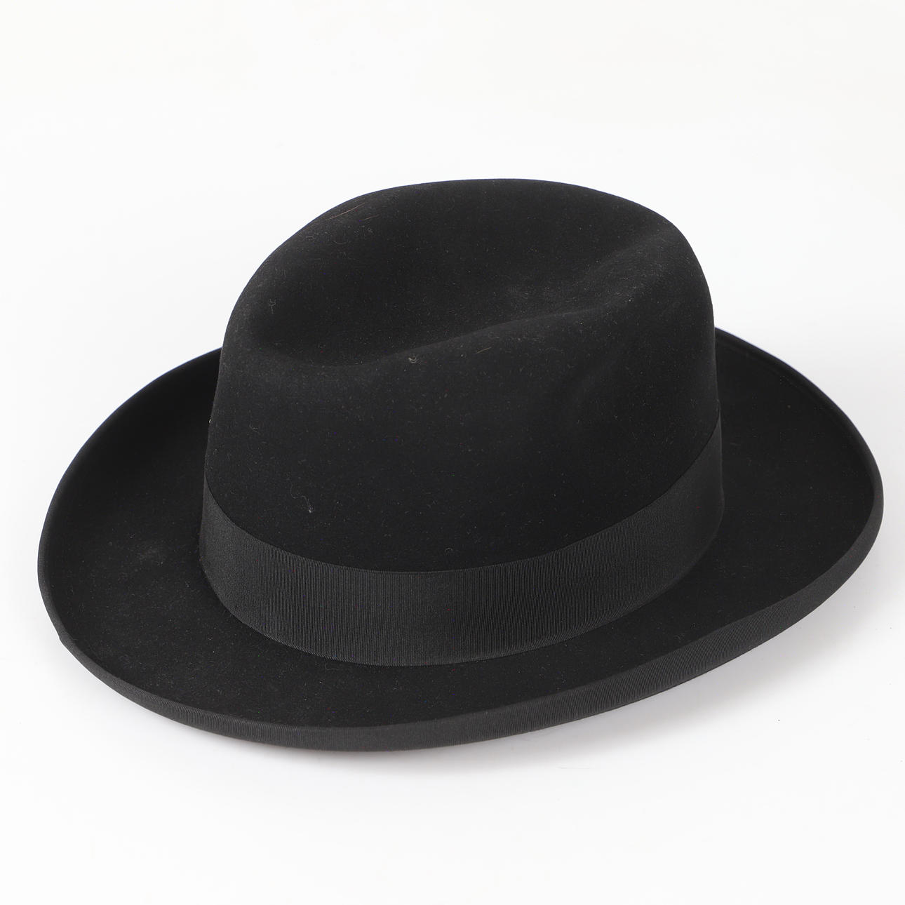 A MEN'S HAT, wool blanket, Samson/Bröderne Henses Herrekipering ...