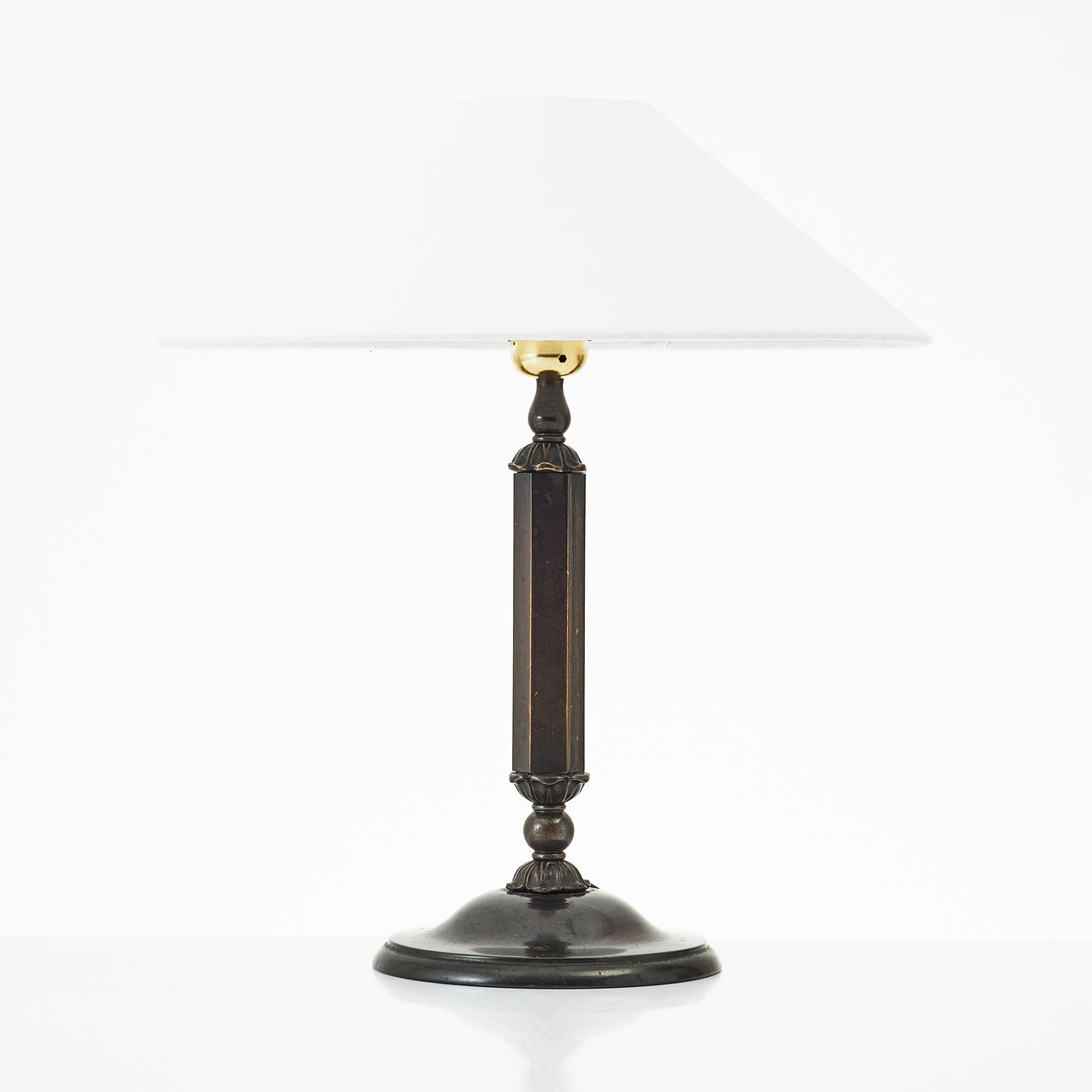 HARALD NOTINI. Bordslampa, Arvid Böhlmarks Lampfabrik, 1920-tal ...