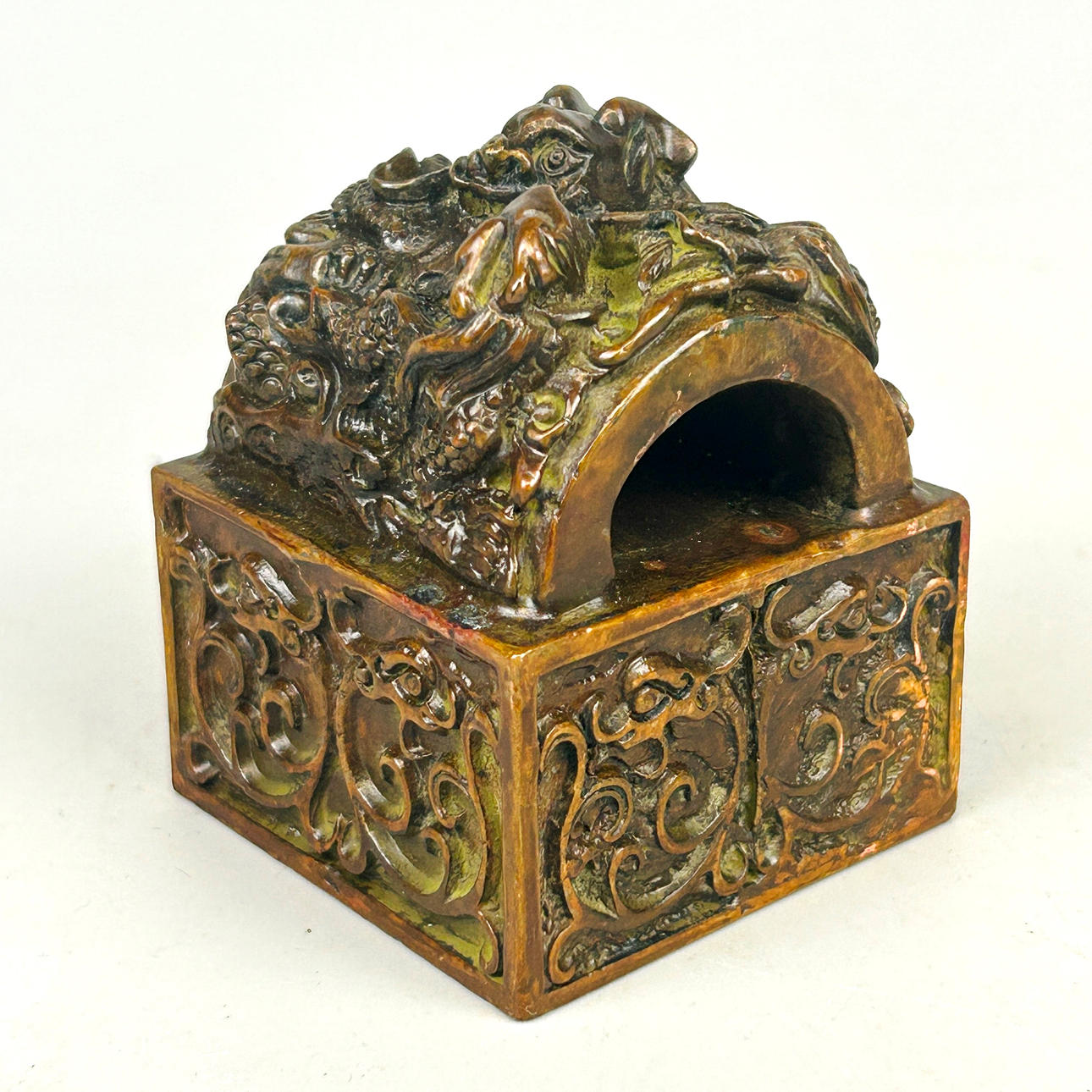 CHINESE BRONZE SCHOLAR'S SEAL. Asiatica - Bronzes - Auctionet