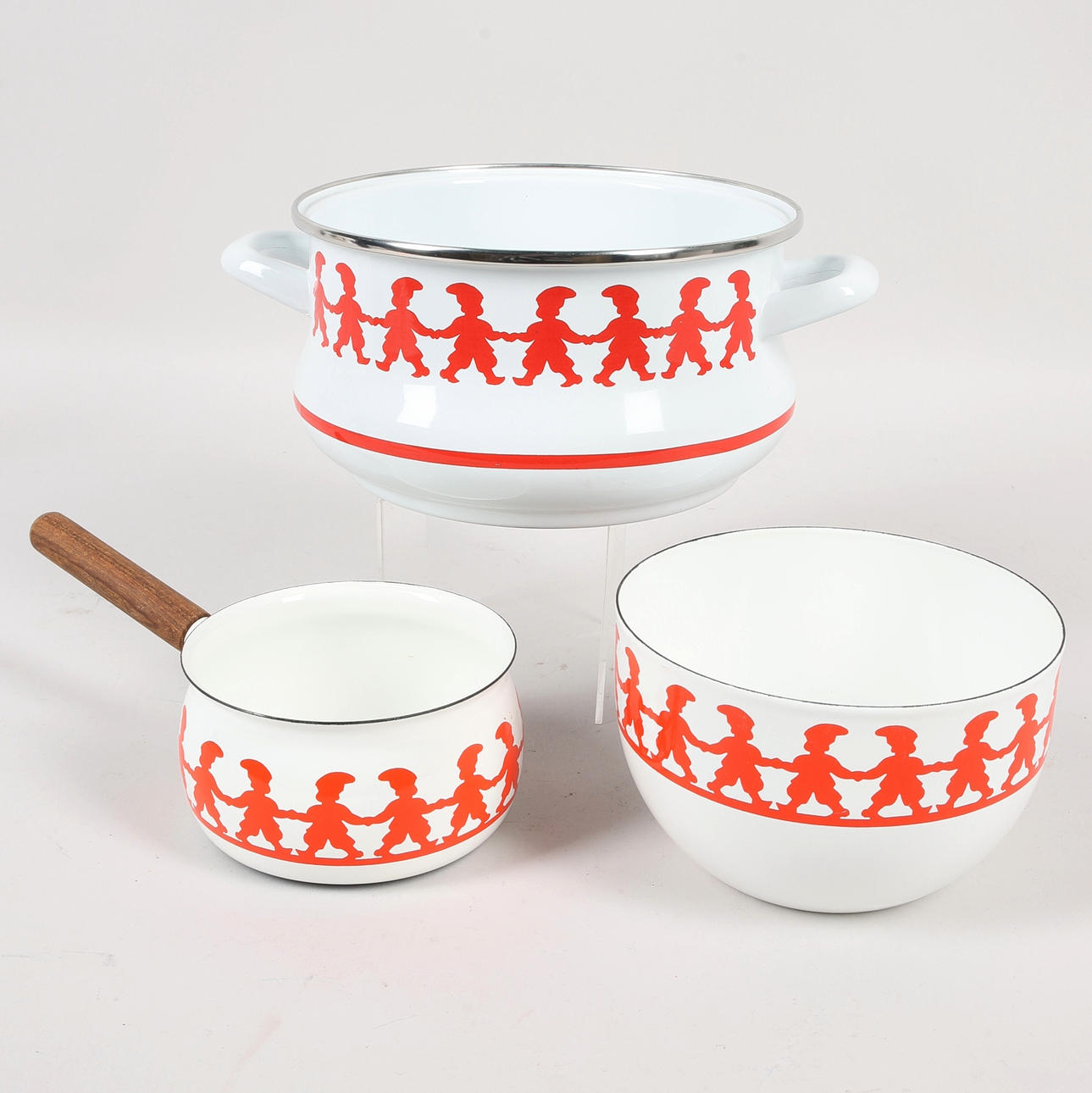 KAJ FRANCK. A set of 3 enamelled metal pots & bowls, Arabia, Finland ...