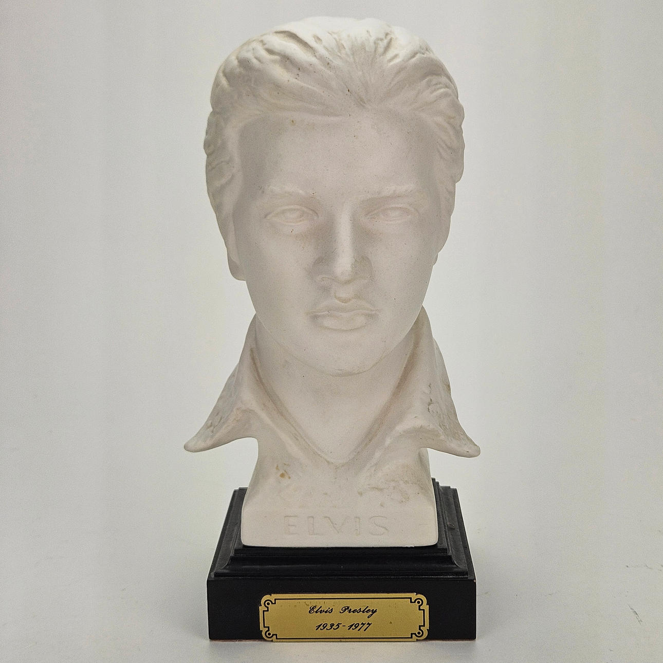 A ceramic bust of Elvis Presley, Bochmann, Goebel, Germany. Ceramics ...