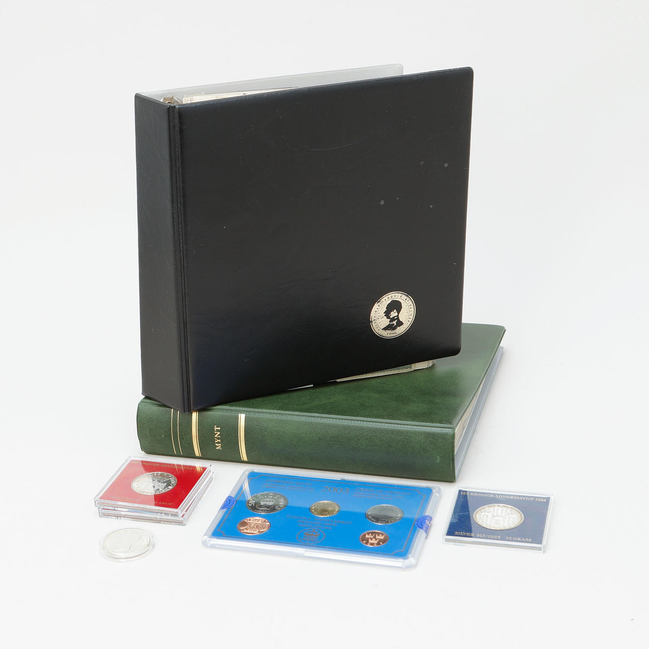 COIN & BANKNOTE COLLECTION, 2 albums, mostly Sweden, 16th-20th century ...