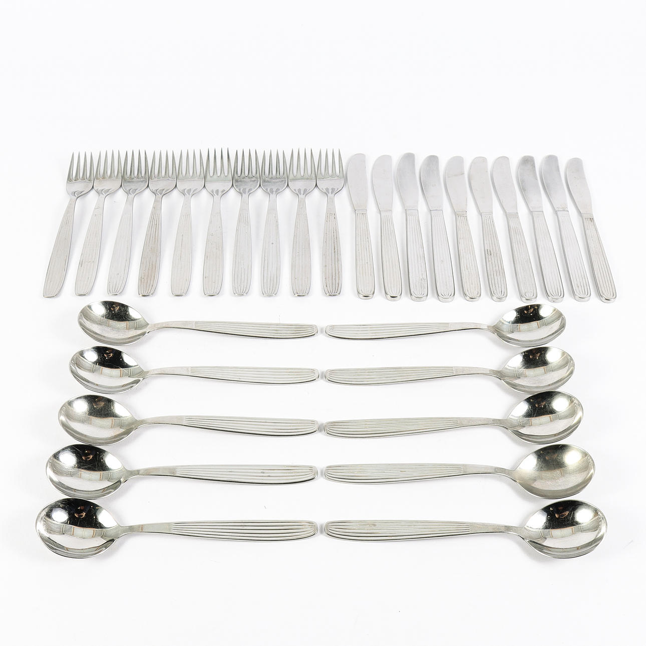 KAJ FRANCK. Besteck 30-teilig, „Ideal“, Hackman, Finnland. Silber ...