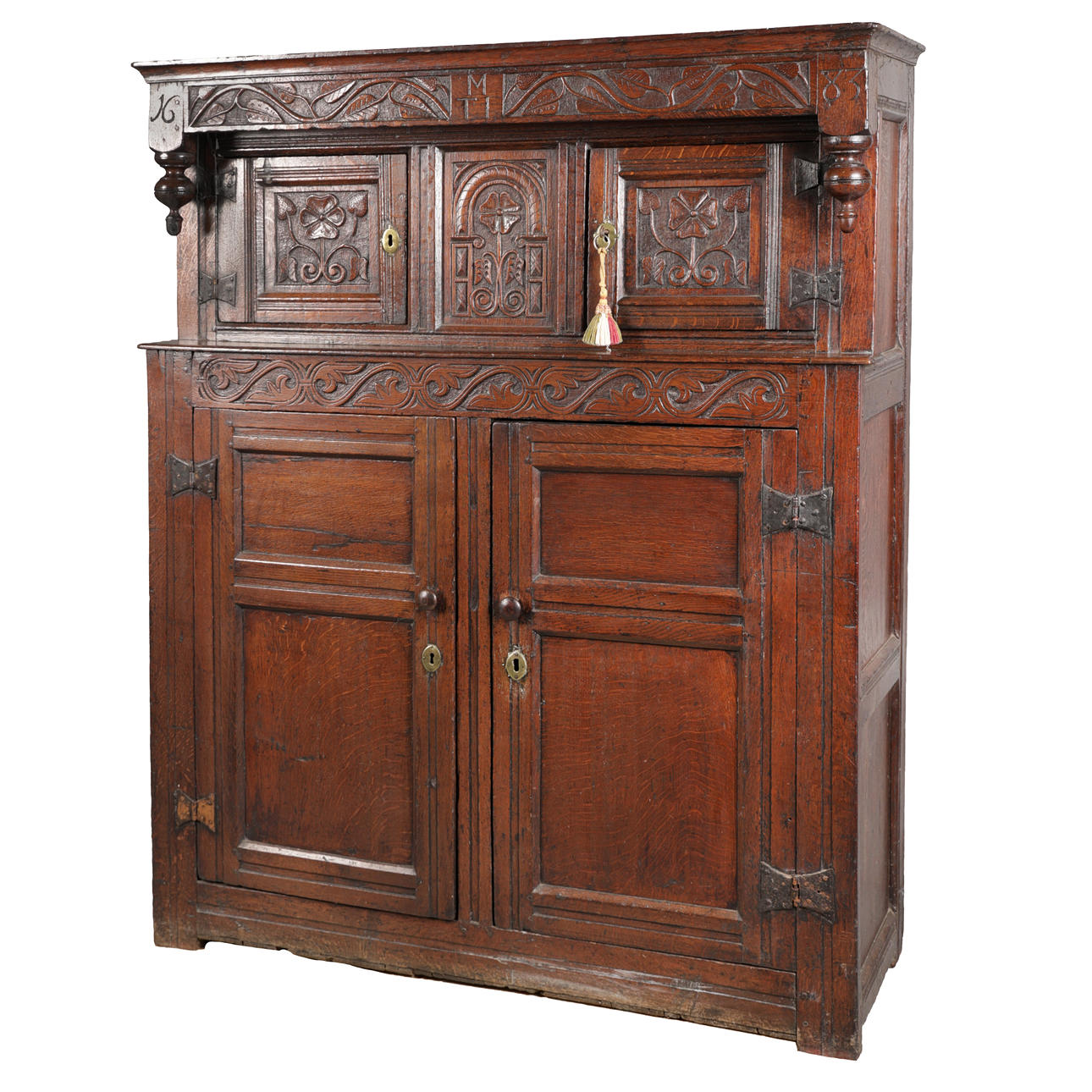 SKÅP, SNIDAD EK, CHARLES II, DATERAD 1683. Möbler - Skåp & Hyllor ...